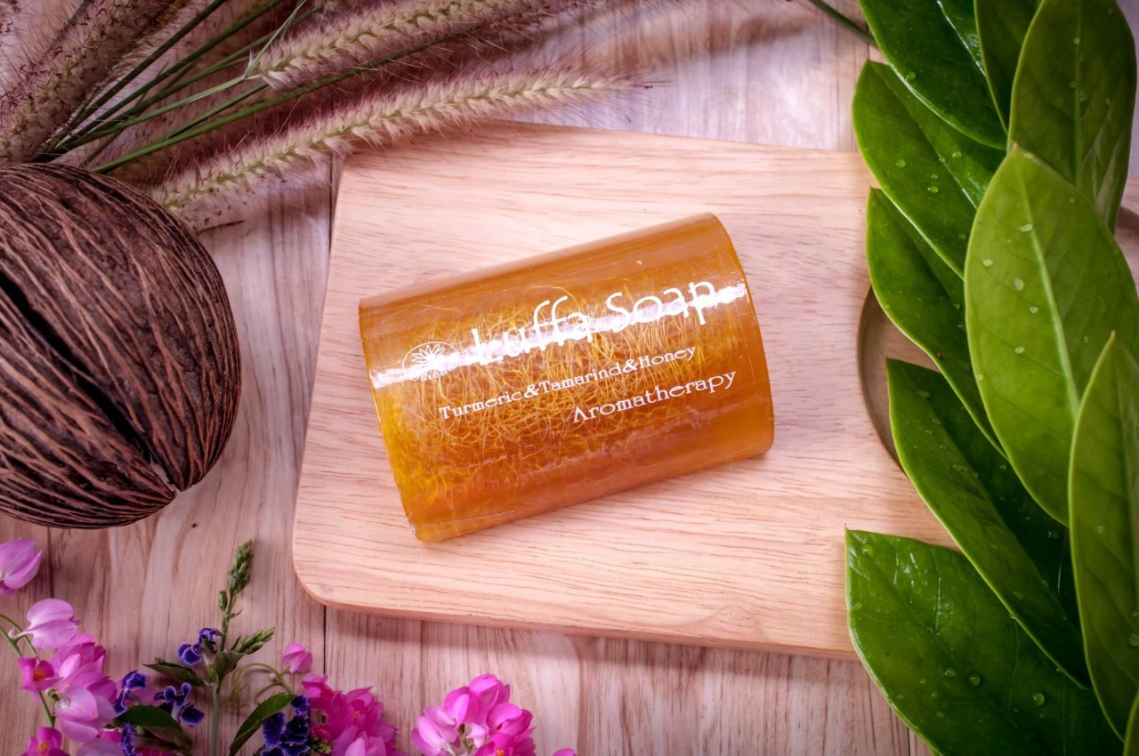 Turmeric Tamarind and Honey Luffa Body Soap Bar - Saibua Thailand